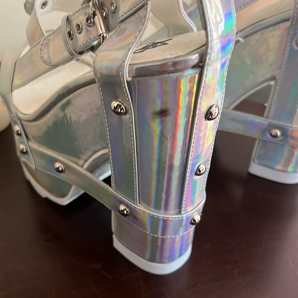 YRU | Shoes | Yru Nightcall Platform Heels 6 Holographic Excellent ...